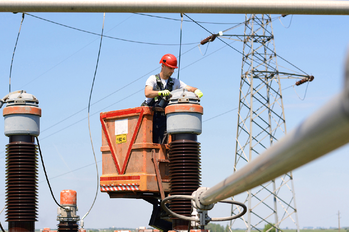Monteur / Monteuse en réseaux d'énergie (électricité) - Onisep